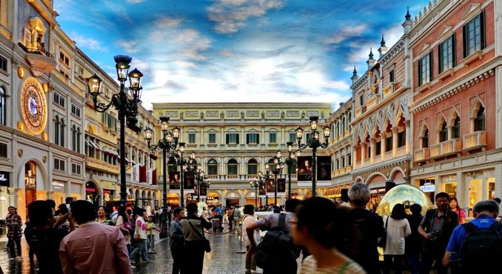 Visit Huayi Lighting Fixtures Company